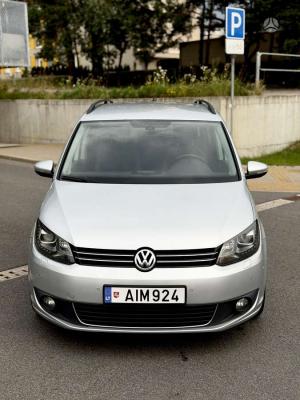 Pelēks Volkswagen Touran 2013 Viļņa, ar dzinēja tilpumu 0.00 L un nobraukumu 298 tūkst. km par 5500 €, foto 4 vietnē AUTOMOTO.COM.LV