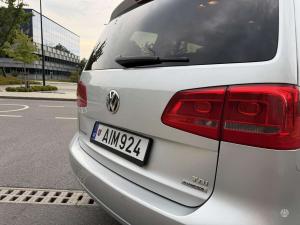 Pelēks Volkswagen Touran 2013 Viļņa, ar dzinēja tilpumu 0.00 L un nobraukumu 298 tūkst. km par 4900 €, foto 22 vietnē AUTOMOTO.COM.LV
