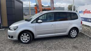 Grey Volkswagen Touran 2013 in Marijampole, with an engine capacity of 1.60 L and mileage of 137 thousand km for 8190 €, photo 13 on AUTOMOTO.COM.LV
