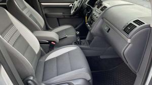 Grey Volkswagen Touran 2013 in Marijampole, with an engine capacity of 1.60 L and mileage of 137 thousand km for 8190 €, photo 16 on AUTOMOTO.COM.LV