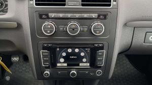 Grey Volkswagen Touran 2013 in Marijampole, with an engine capacity of 1.60 L and mileage of 137 thousand km for 8190 €, photo 33 on AUTOMOTO.COM.LV