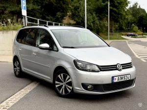 Pelēks Volkswagen Touran 2013 Viļņa, ar dzinēja tilpumu 0.00 L un nobraukumu 298 tūkst. km par 4500 €, foto  vietnē AUTOMOTO.COM.LV