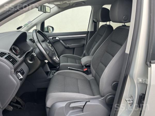Grey Volkswagen Touran 2013 in Riga, with an engine capacity of 1.40 L and mileage of 219 thousand km for 5450 €, photo 9 on AUTOMOTO.COM.LV