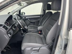 Grey Volkswagen Touran 2013 in Riga, with an engine capacity of 1.40 L and mileage of 219 thousand km for 5450 €, photo 10 on AUTOMOTO.COM.LV