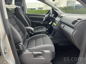Grey Volkswagen Touran 2013 in Riga, with an engine capacity of 1.40 L and mileage of 219 thousand km for 5450 €, photo 11 on AUTOMOTO.COM.LV