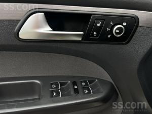 Grey Volkswagen Touran 2013 in Riga, with an engine capacity of 1.40 L and mileage of 219 thousand km for 5450 €, photo 19 on AUTOMOTO.COM.LV