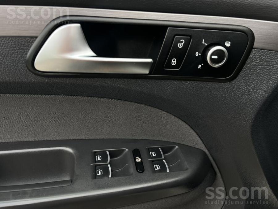 Grey Volkswagen Touran 2013 in Riga, with an engine capacity of 1.40 L and mileage of 219 thousand km for 5450 €, photo 19 on AUTOMOTO.COM.LV