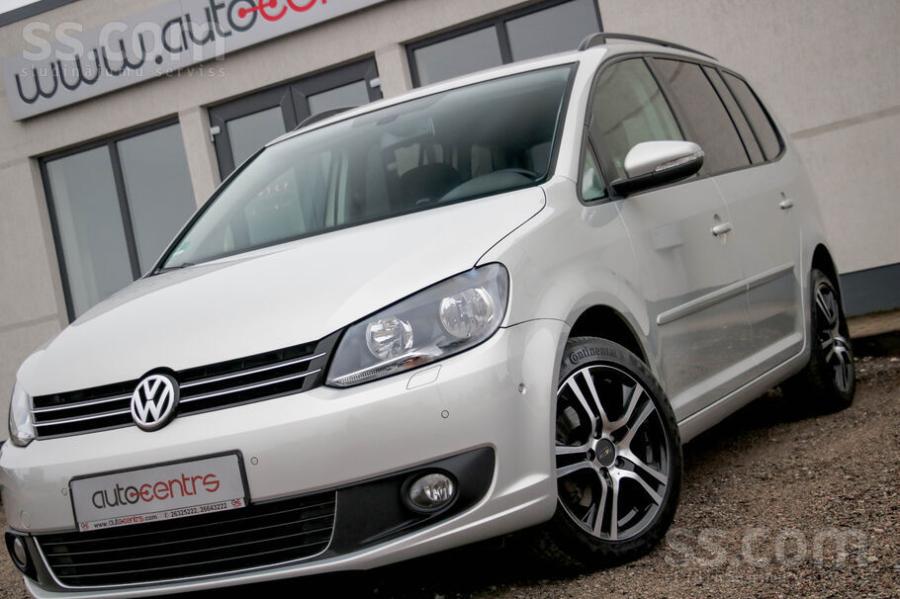 Grey Volkswagen Touran 2014 in Tukums, with an engine capacity of 1.60 L and mileage of 261 thousand km for 6400 €, photo 7 on AUTOMOTO.COM.LV