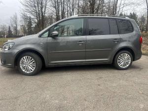 Pelēks Volkswagen Touran 2014 Viļņa, ar dzinēja tilpumu 1.60 L un nobraukumu 211 tūkst. km par 6500 €, foto 7 vietnē AUTOMOTO.COM.LV