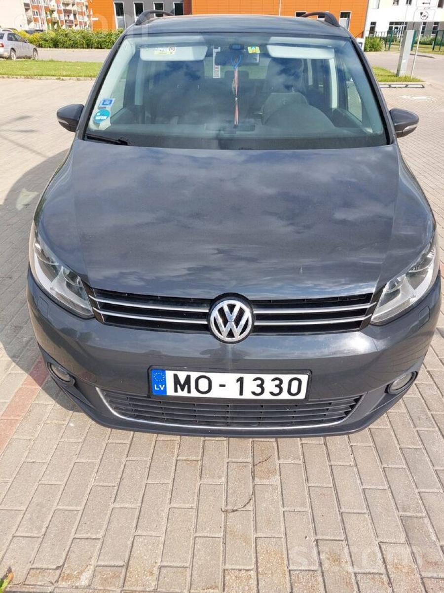 Pelēks Volkswagen Touran 2014 Rīga, ar dzinēja tilpumu 2.00 L un nobraukumu 325 tūkst. km par 6700 €, foto 6 vietnē AUTOMOTO.COM.LV