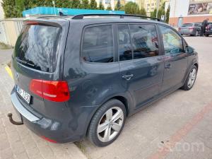 Серый Фольксваген Туран 2014 в Рига, объемом двигателя 2.00 л и пробегом 325 тыс. км за 6000 €, фото 6 на AUTOMOTO.COM.LV