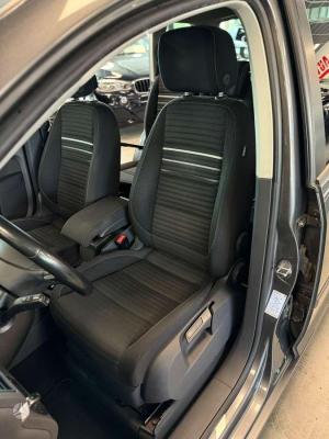 Pelēks Volkswagen Touran 2014 Klaipėda, ar dzinēja tilpumu 1.60 L un nobraukumu 234 tūkst. km par 7750 €, foto 11 vietnē AUTOMOTO.COM.LV