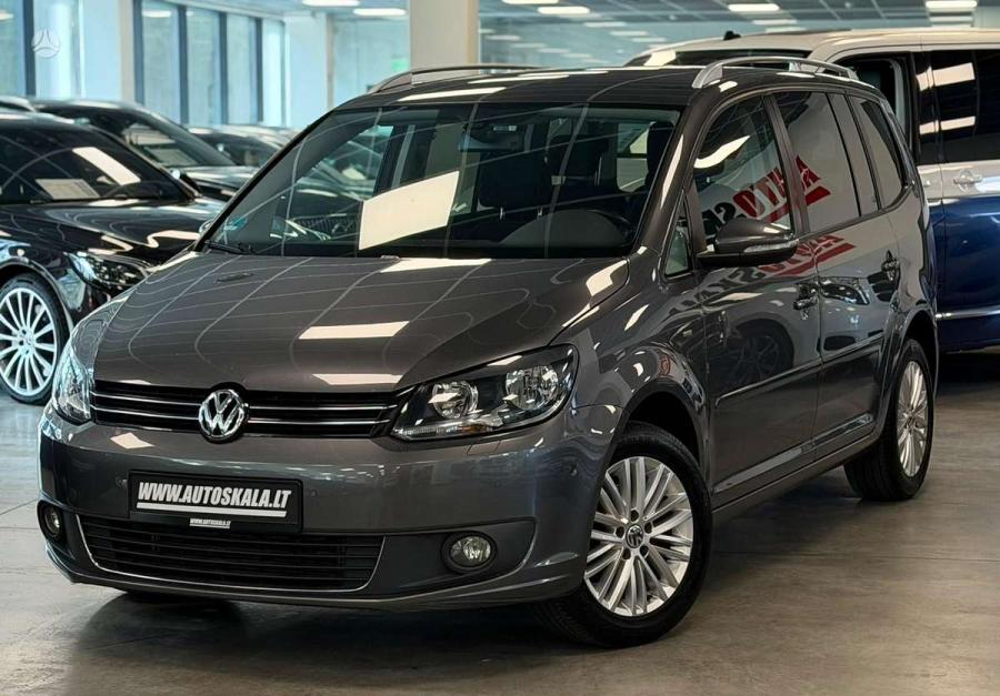 Pelēks Volkswagen Touran 2014 Klaipėda, ar dzinēja tilpumu 1.60 L un nobraukumu 234 tūkst. km par 7750 €, foto 12 vietnē AUTOMOTO.COM.LV