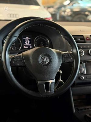 Pelēks Volkswagen Touran 2014 Klaipėda, ar dzinēja tilpumu 1.60 L un nobraukumu 234 tūkst. km par 7750 €, foto 14 vietnē AUTOMOTO.COM.LV