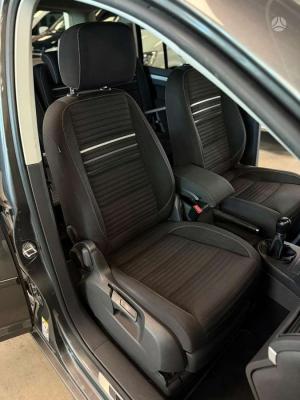 Pelēks Volkswagen Touran 2014 Klaipėda, ar dzinēja tilpumu 1.60 L un nobraukumu 234 tūkst. km par 7750 €, foto 28 vietnē AUTOMOTO.COM.LV