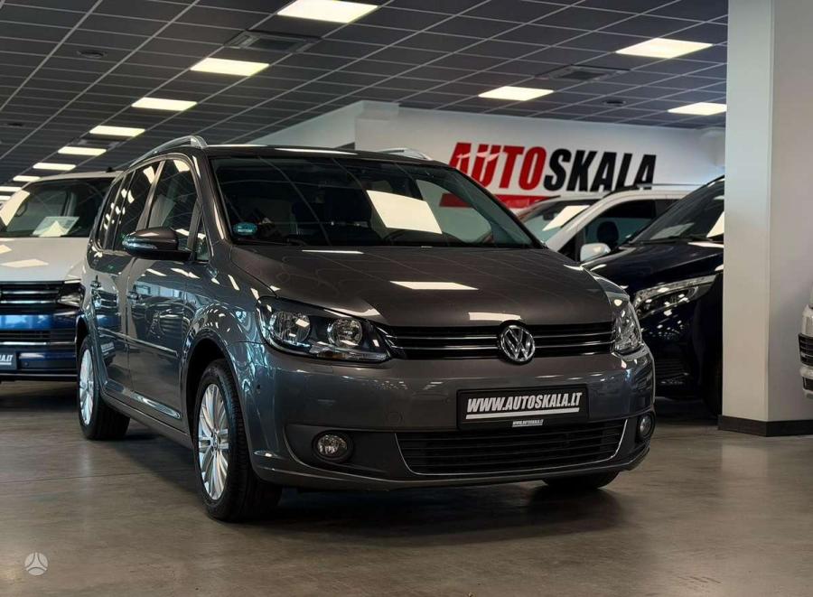 Pelēks Volkswagen Touran 2014 Klaipėda, ar dzinēja tilpumu 1.60 L un nobraukumu 234 tūkst. km par 7750 €, foto 29 vietnē AUTOMOTO.COM.LV