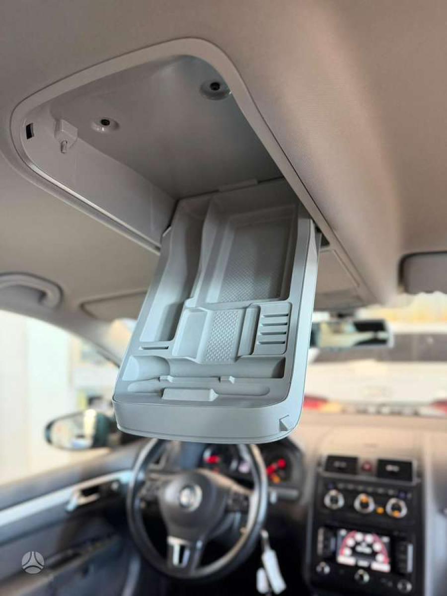 Pelēks Volkswagen Touran 2014 Klaipėda, ar dzinēja tilpumu 1.60 L un nobraukumu 234 tūkst. km par 7750 €, foto 30 vietnē AUTOMOTO.COM.LV