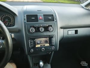 Grey Volkswagen Touran 2014 in Telschi, with an engine capacity of 1.60 L and mileage of 235 thousand km for 6200 €, photo 18 on AUTOMOTO.COM.LV