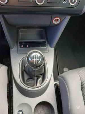 Grey Volkswagen Touran 2014 in Utena, with an engine capacity of 1.60 L and mileage of 313 thousand km for 5700 €, photo 15 on AUTOMOTO.COM.LV