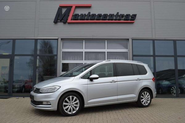 Grey Volkswagen Touran 2015 in Vilnius, with an engine capacity of 1.97 L and mileage of 282 thousand km for 8500 €, photo 1 on AUTOMOTO.COM.LV