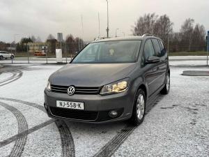 Pelēks Volkswagen Touran 2015 Panevēža, ar dzinēja tilpumu 1.60 L un nobraukumu 240 tūkst. km par 6550 €, foto 4 vietnē AUTOMOTO.COM.LV