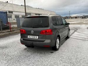 Pelēks Volkswagen Touran 2015 Panevēža, ar dzinēja tilpumu 1.60 L un nobraukumu 240 tūkst. km par 6550 €, foto 5 vietnē AUTOMOTO.COM.LV