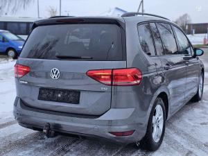 Pelēks Volkswagen Touran 2015 Rokiškis, ar dzinēja tilpumu 1.20 L un nobraukumu 180 tūkst. km par 5950 €, foto 8 vietnē AUTOMOTO.COM.LV