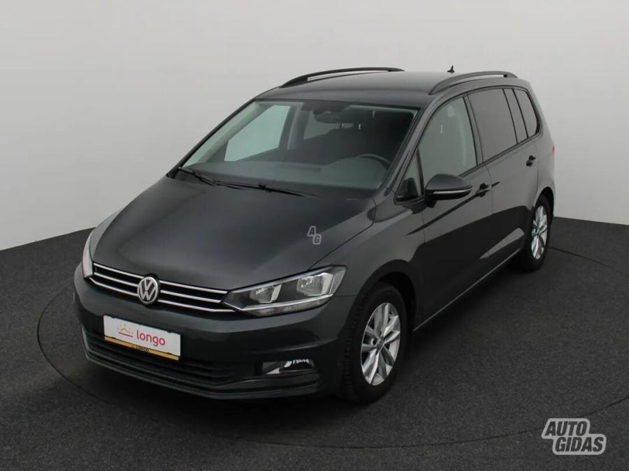 Grey Volkswagen Touran 2015 in Vilnius, with an engine capacity of 1.40 L and mileage of 204 thousand km for 11099 €, photo 1 on AUTOMOTO.COM.LV