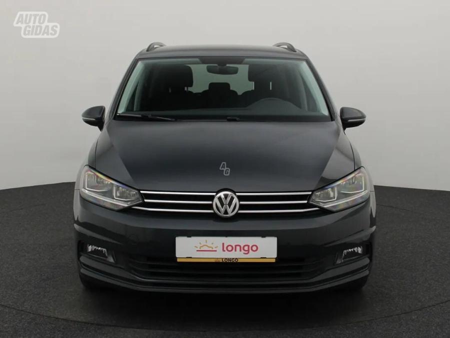 Grey Volkswagen Touran 2015 in Vilnius, with an engine capacity of 1.40 L and mileage of 204 thousand km for 11099 €, photo 4 on AUTOMOTO.COM.LV