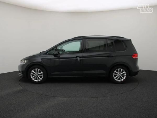 Grey Volkswagen Touran 2015 in Vilnius, with an engine capacity of 1.40 L and mileage of 204 thousand km for 11099 €, photo 6 on AUTOMOTO.COM.LV