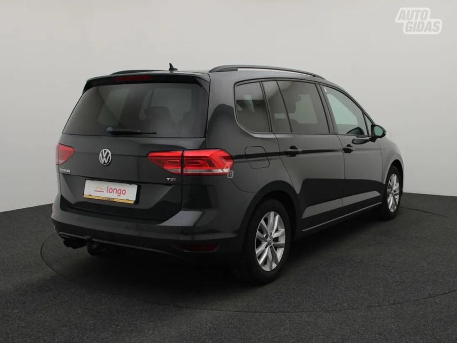 Grey Volkswagen Touran 2015 in Vilnius, with an engine capacity of 1.40 L and mileage of 204 thousand km for 11099 €, photo 9 on AUTOMOTO.COM.LV