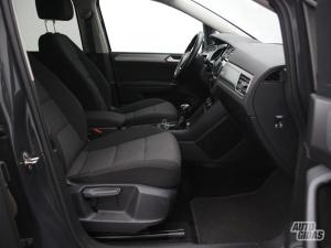 Grey Volkswagen Touran 2015 in Vilnius, with an engine capacity of 1.40 L and mileage of 204 thousand km for 11099 €, photo 15 on AUTOMOTO.COM.LV