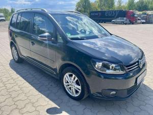 Pelēks Volkswagen Touran 2015 Viļņa, ar dzinēja tilpumu 1.60 L un nobraukumu 164 tūkst. km par 6400 €, foto 4 vietnē AUTOMOTO.COM.LV