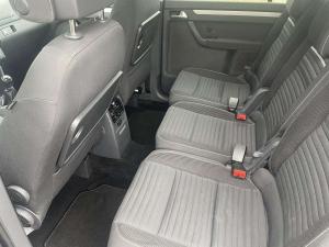 Pelēks Volkswagen Touran 2015 Viļņa, ar dzinēja tilpumu 1.60 L un nobraukumu 164 tūkst. km par 6400 €, foto 11 vietnē AUTOMOTO.COM.LV