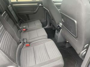 Pelēks Volkswagen Touran 2015 Viļņa, ar dzinēja tilpumu 1.60 L un nobraukumu 164 tūkst. km par 6400 €, foto 13 vietnē AUTOMOTO.COM.LV