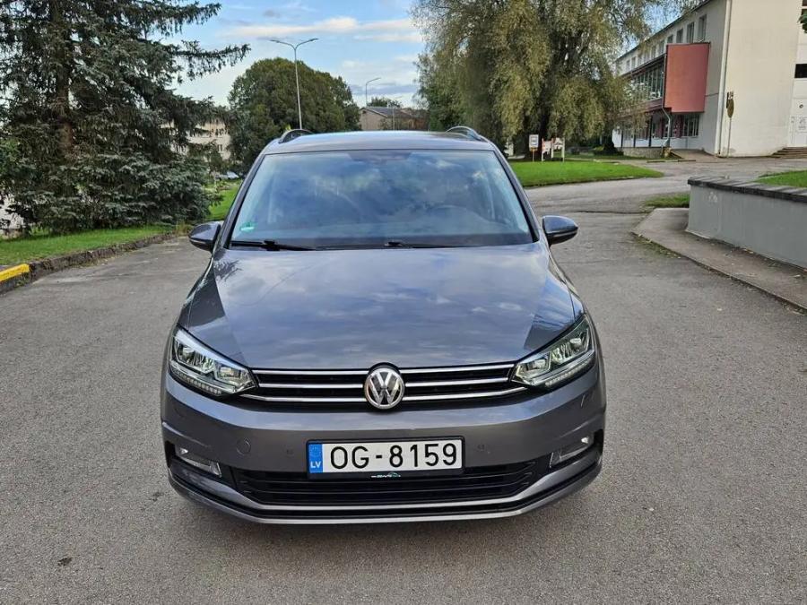 Pelēks Volkswagen Touran 2015 Jēkabpils, ar dzinēja tilpumu 2.00 L un nobraukumu 290 tūkst. km par 10490 €, foto 3 vietnē AUTOMOTO.COM.LV