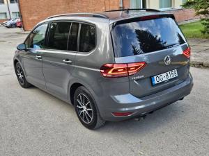 Pelēks Volkswagen Touran 2015 Jēkabpils, ar dzinēja tilpumu 2.00 L un nobraukumu 290 tūkst. km par 10490 €, foto 11 vietnē AUTOMOTO.COM.LV