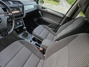 Pelēks Volkswagen Touran 2015 Jēkabpils, ar dzinēja tilpumu 2.00 L un nobraukumu 290 tūkst. km par 10490 €, foto 15 vietnē AUTOMOTO.COM.LV