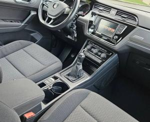 Pelēks Volkswagen Touran 2015 Jēkabpils, ar dzinēja tilpumu 2.00 L un nobraukumu 290 tūkst. km par 10490 €, foto 23 vietnē AUTOMOTO.COM.LV