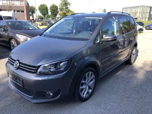 Pelēks Volkswagen Touran 2015 Klaipėda, ar dzinēja tilpumu 1.97 L un nobraukumu 246 tūkst. km par 8800 €, foto 3 vietnē AUTOMOTO.COM.LV