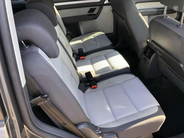 Grey Volkswagen Touran 2015 in Klaipeda, with an engine capacity of 1.97 L and mileage of 246 thousand km for 8800 €, photo 8 on AUTOMOTO.COM.LV
