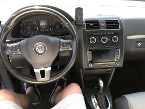 Pelēks Volkswagen Touran 2015 Klaipėda, ar dzinēja tilpumu 1.97 L un nobraukumu 246 tūkst. km par 8800 €, foto 16 vietnē AUTOMOTO.COM.LV