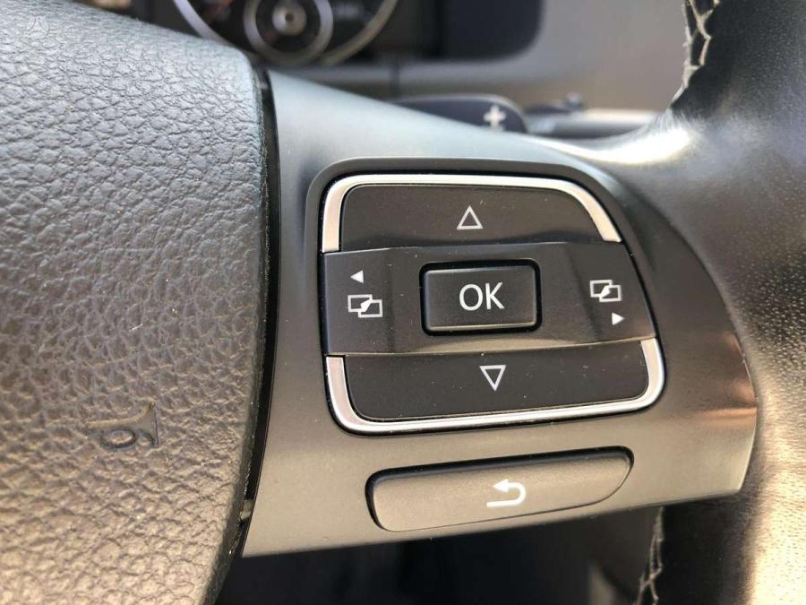Pelēks Volkswagen Touran 2015 Klaipėda, ar dzinēja tilpumu 1.97 L un nobraukumu 246 tūkst. km par 8800 €, foto 20 vietnē AUTOMOTO.COM.LV