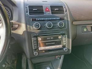 Grey Volkswagen Touran 2015 in Ukmerge, with an engine capacity of 2.00 L and mileage of 294 thousand km for 2500 €, photo 12 on AUTOMOTO.COM.LV