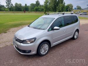 Pelēks Volkswagen Touran 2015 Rīga, ar dzinēja tilpumu 2.00 L un nobraukumu 322 tūkst. km par 7250 €, foto  vietnē AUTOMOTO.COM.LV