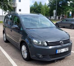 Pelēks Volkswagen Touran 2015 Jelgava, ar dzinēja tilpumu 2.00 L un nobraukumu 260 tūkst. km par 8900 €, foto 3 vietnē AUTOMOTO.COM.LV