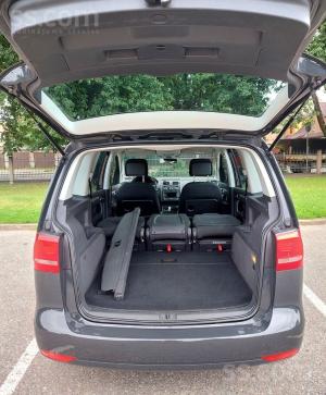 Pelēks Volkswagen Touran 2015 Jelgava, ar dzinēja tilpumu 2.00 L un nobraukumu 260 tūkst. km par 8900 €, foto 11 vietnē AUTOMOTO.COM.LV