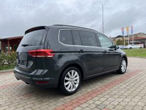 Pelēks Volkswagen Touran 2015 Cēsis, ar dzinēja tilpumu 1.40 L un nobraukumu 220 tūkst. km par 11500 €, foto 4 vietnē AUTOMOTO.COM.LV