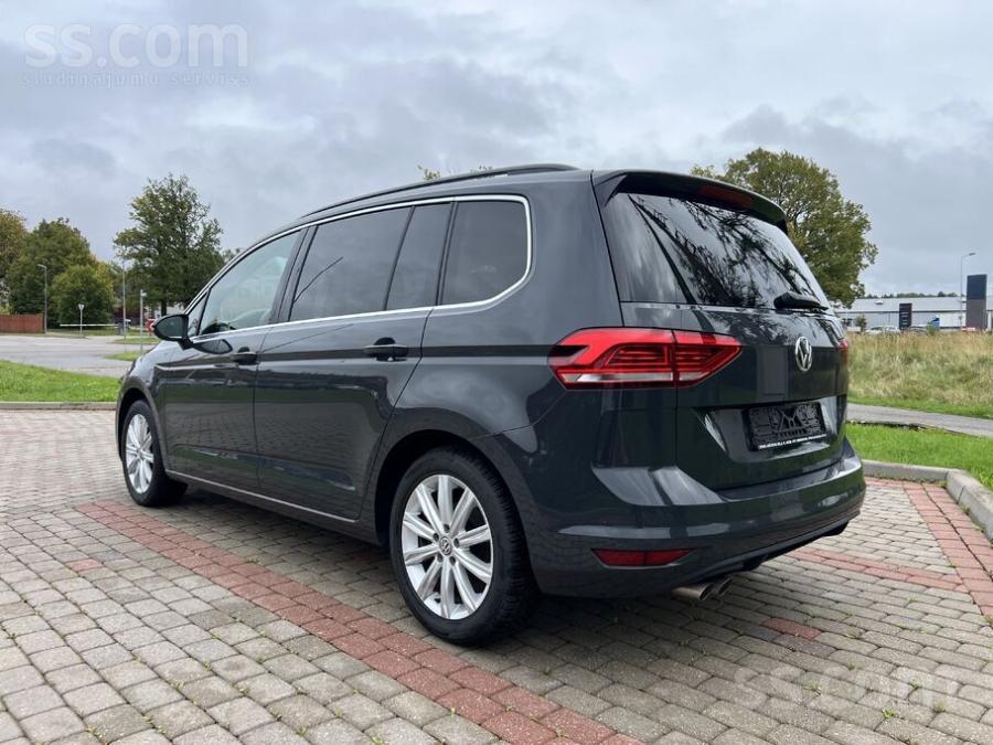 Pelēks Volkswagen Touran 2015 Cēsis, ar dzinēja tilpumu 1.40 L un nobraukumu 220 tūkst. km par 11500 €, foto 6 vietnē AUTOMOTO.COM.LV