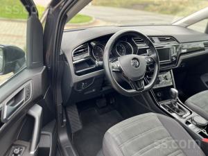 Pelēks Volkswagen Touran 2015 Cēsis, ar dzinēja tilpumu 1.40 L un nobraukumu 220 tūkst. km par 11500 €, foto 10 vietnē AUTOMOTO.COM.LV